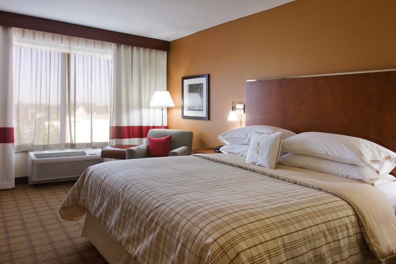 FOUR POINTS BY SHERATON | Omega Construction